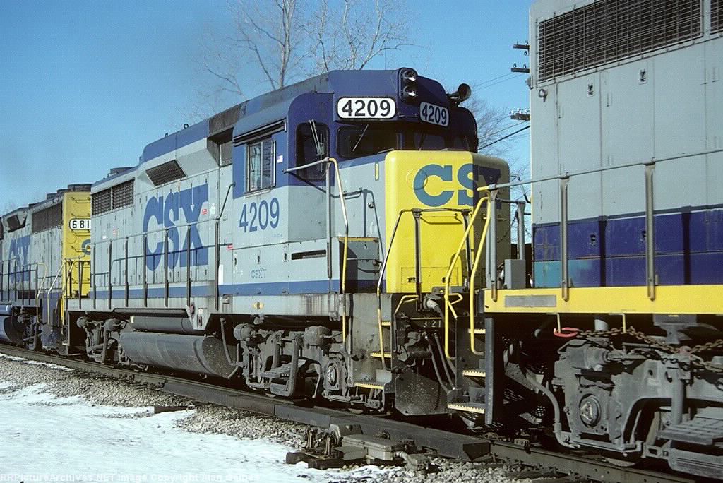 CSX GP30m 4209
